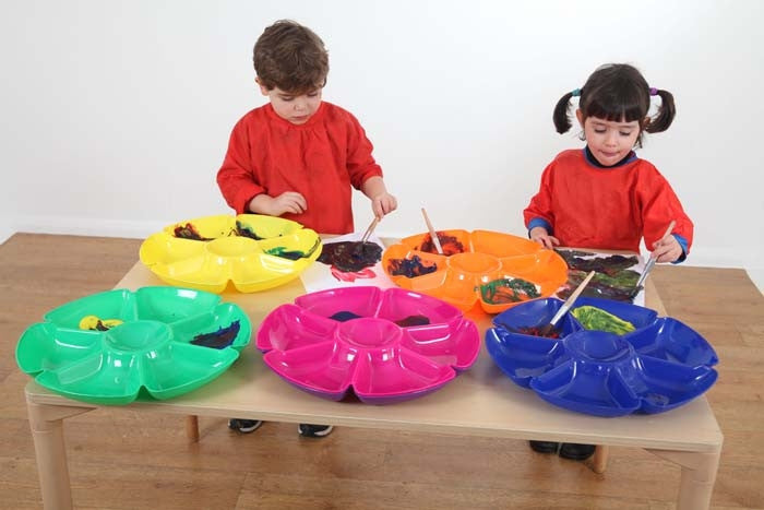 Edvantage - Flower Sorting Trays | The Play Room